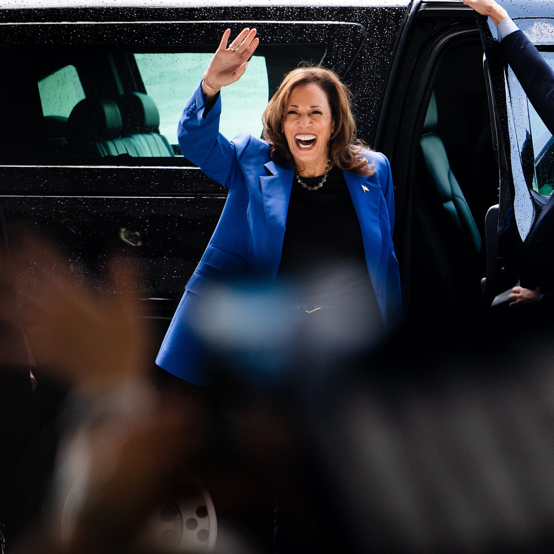 Harris’s Early Campaign: Heavy on Buzz, Light on Policy | Business ...